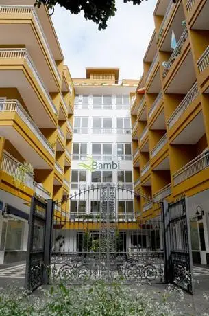 Apartamentos RF Bambi – 2★ Hotel