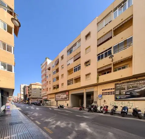 Holidays2Malaga Train Station Area Apartments – 3★ Hotel