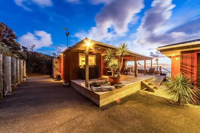 Romantic Piha – 3★ Hotel