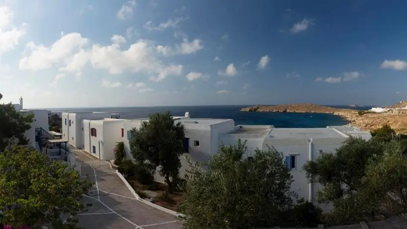 Two level summer house on the Beach – 3★ Hotel